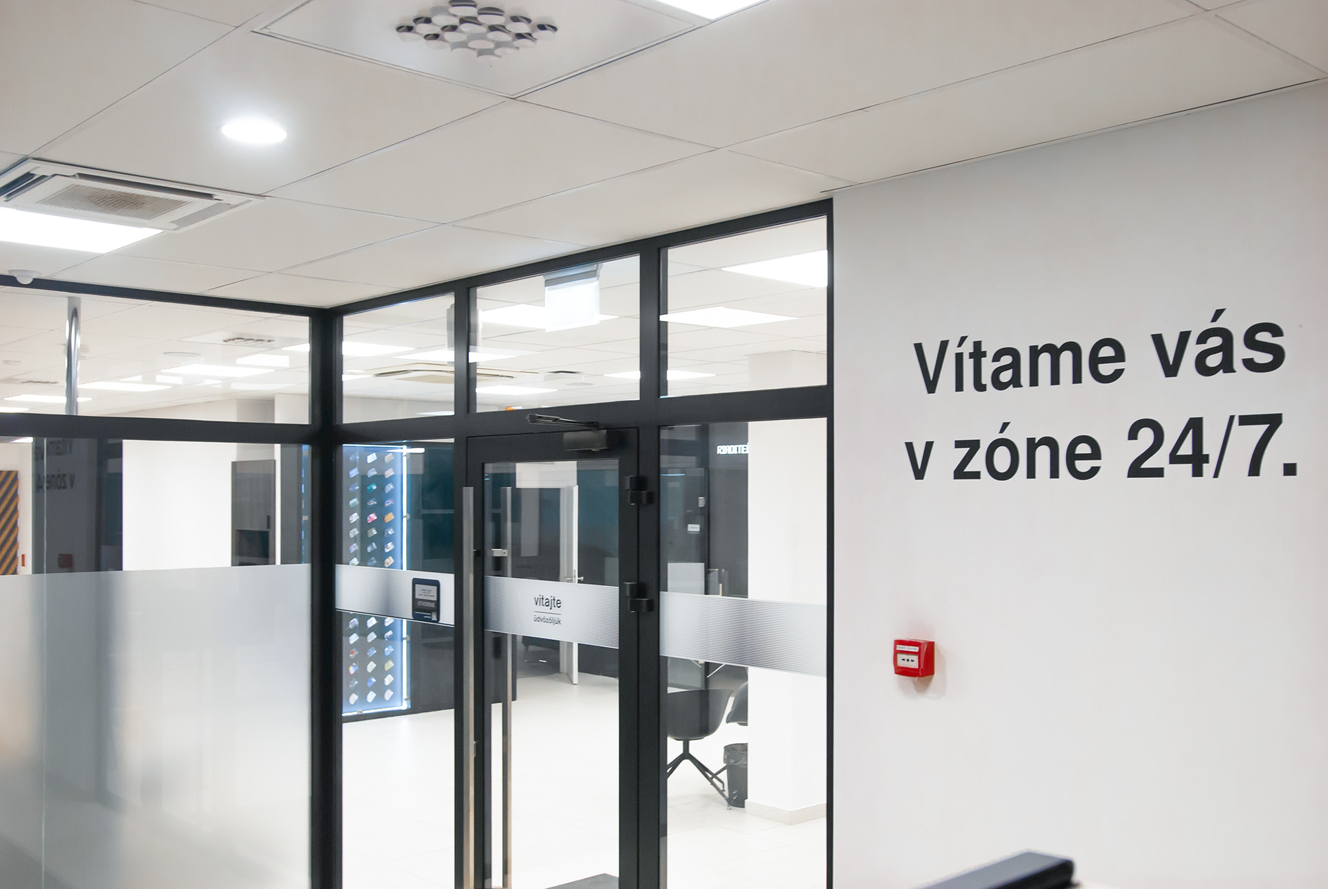 Přeměnili jsme 12 poboček slovenské Tatra banky.